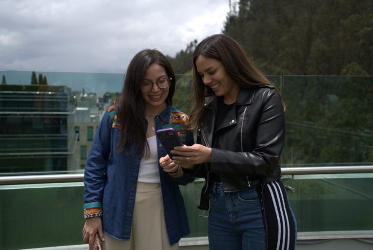 Movistar I ¡Ponte pilas con tus llamadas y mensajes en estas fiestas ...